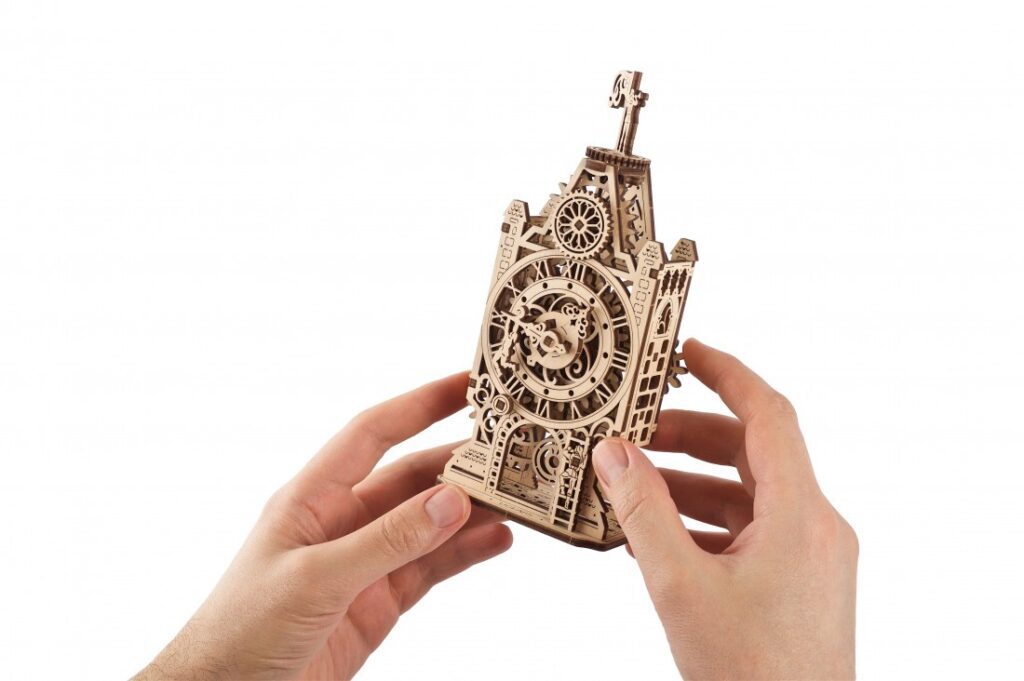 3d mehanička puzzle: STARI TORANJ SA SATOM